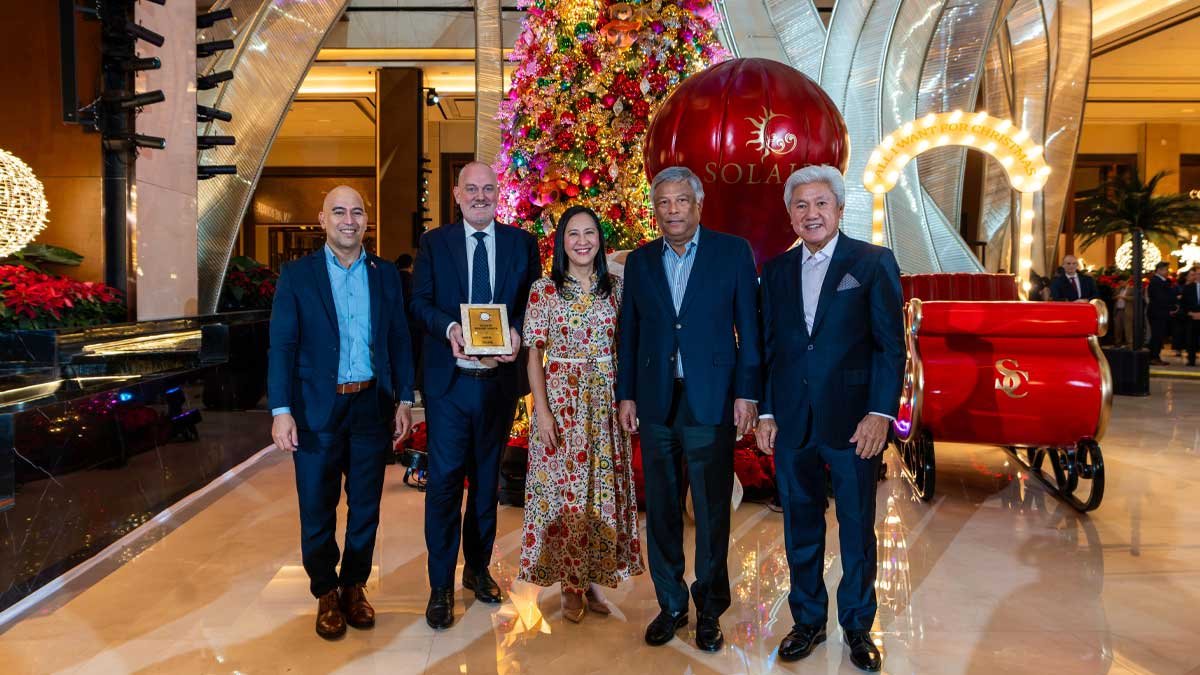 Solaire Resort North Shines Bright with Hyun Bin for the Yuletide ...